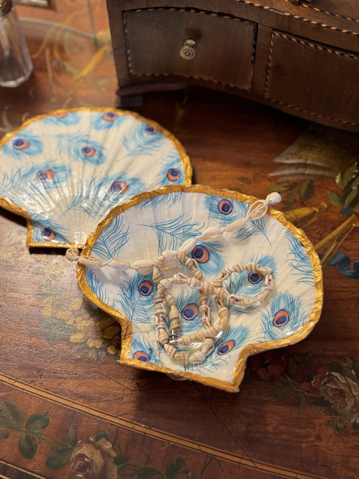 Beautiful Painted Shells - Made in Wiltshire, UK by Francesca.